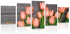 5-dílný obraz okouzlující oranžové tulipány na dřevěném podkladu - 200x100 cm