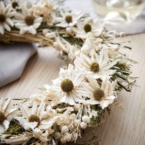 Butlers FLOWER MARKET Věnec ze sušených květin 25 cm - bílá