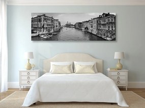 Obraz slavné kanály v Benátkách v černobílém provedení - 135x45 cm