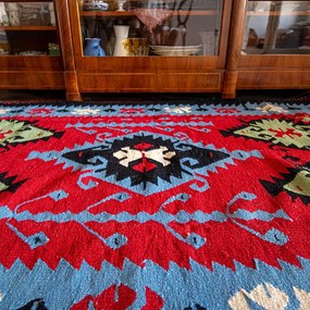Vlněný Kilim "Kotel"
