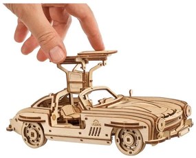 Ugears 3D dřevěné mechanické puzzle Auto Winged Sports Coupe