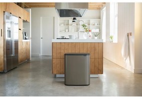 Šedý dotykový ocelový odpadkový koš 60 l Bo Touch Bin – Brabantia