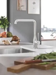 Grohe Essence - Dřezová baterie supersteel