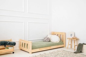 Domečková patrová dětská postel z masivního dřeva 90x200 cm v přírodní barvě Mila DMP Rozměr: 80x160 cm