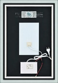 LED zrcadlo 80 × 60 cm s odmlžováním a hodinami
