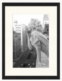 Zarámovaný digitální tisk Marilyn At The Ambassador Hotel New York