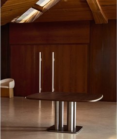 Jídelní stůl v dekoru ořechu 150x150 cm Melvar – Kave Home