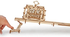 Ugears 3D dřevěné mechanické puzzle Kabinová lanovka s tratí