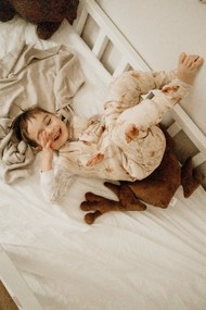 Sleepee Celoroční spací pytel s nohavicemi BOHO, PÍSKOVÝ z bavlny Zvolte rozměr: M (3 - 4 roky)