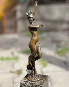 Erotická bronzová socha - Nahá žena tanečnice 2
