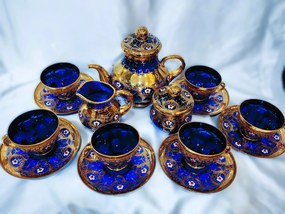 Luxusní modrá čajová souprava zdobená zlatem a smaltem