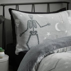 Šedé dětské povlečení se svítícím efektem na jednolůžko z mikroplyše 135x200 cm Halloween Skeleton – Catherine Lansfield