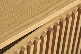 Designová skříňka Calloway 140 cm přírodní dub