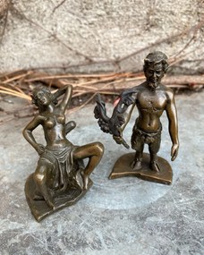 Bronzová socha skupina - Nahá žena a satyr 3