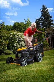 Benzínová sekačka na trávu Riwall PRO RPM 5155 PRO 4v1 s pojezdem