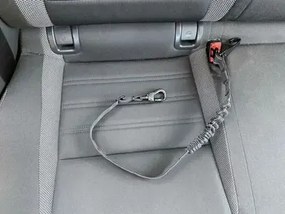 SIXTOL CAR BELT FREDY Bezpečnostní pás do auta pro psa / 63/90 x 2.5cm