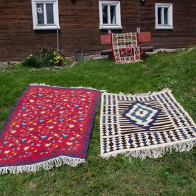 Vlněný Kilim "Jarní vinná réva"