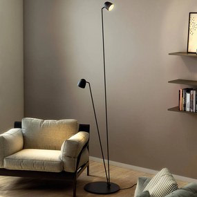 Flexibilně nastavitelná stojací lampa LED Speers F černá.