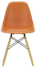 Eames Plastic Chair DSW javor rezavá černé na tvrdou podlahu Vitra