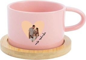 Personalizovaný keramický hrníček "MAKRONKA" s výřezem fotky na podkladu