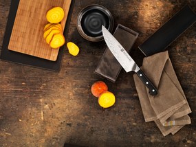 Šéfkuchařův nůž Zwilling Pro 20 cm