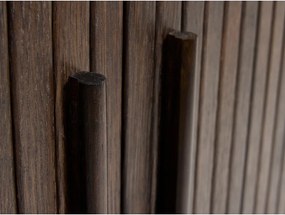 Skříňka v dekoru dubu s posuvnými dveřmi v tmavě přírodní barvě 100x118x40 cm Meta – Unique Furniture