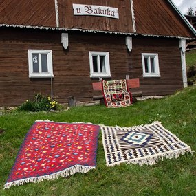 Vlněný Kilim "Jarní vinná réva"