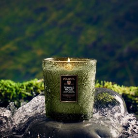 Voluspa svíčka Temple Moss, 255 g