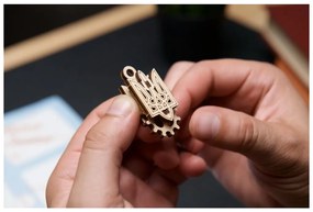 Ugears 3D dřevěné mechanické puzzle Brave UA Tractor