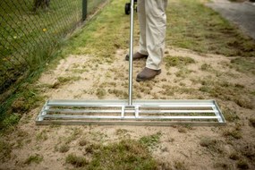 IQ Garden 318770 Nivelační a zapravovací brána 75 cm - pozinkovaná