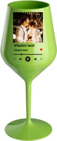 Personalizovaná nerozbitná sklenice s motivem přehrávače