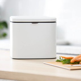 Bílá nádoba na kompostovatelný odpad 4 l Essentials – Ladelle
