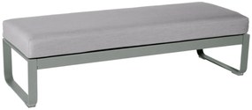 Šedá čalouněná lavice Fermob Bellevie 148 cm s popelavě šedou podnoží