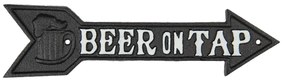 Delší kovová cedule ve tvaru šipky Beer on Tap - 32*1*8 cm