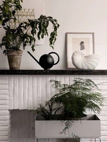 ferm LIVING Konvička na zalévání Black Orb Wattering Can 2 l, černá barva, kov