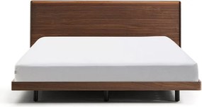 Hnědá dvoulůžková postel z březového dřeva s roštem 180x200 cm Norlen – Kave Home