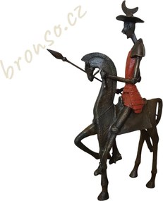 Don Quijote na koni – bronzová socha rytíře ve stylu Salvadora Dalího