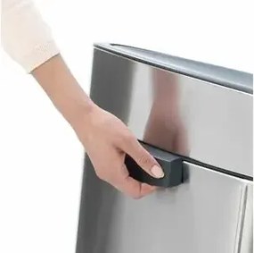 Brabantia Touch Bin New Odpadkový koš na tříděný odpad 23 + 10 L stříb