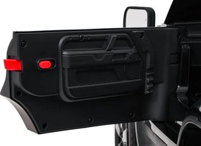 Elektrické autíčko Land Rover Defender černé