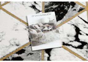 Dywany Luszczow Kusový koberec EMERALD EXCLUSIVE 1020 mramor, trojúhelníky černý / zlato Rozměr koberce: 200 x 290 cm