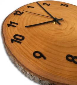 Dřevěné hodiny z přírodního plátu s kůrou | SENTOP KOR003
