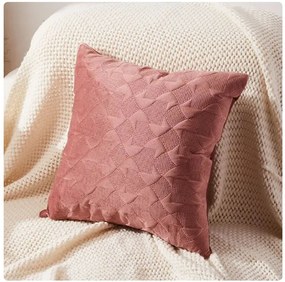 Jednobarevný povlak na polštář s jemným kostkovaným designem Barva: Růžová