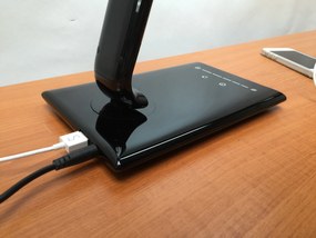 LED stolní lampička stmívatelná USB, 12W, volba teploty světla, černý lesk
