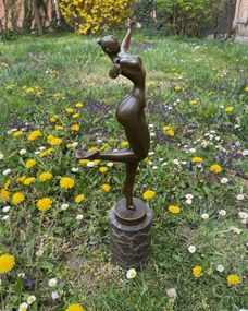 Modernistická bronzová socha Nahá žena MODERN ART