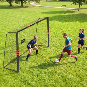 SPORTNOW Fotbalová branka pro zahradu 300 x 200 cm, robustní venkovní branka s polstrováním sítě, zemní kotvy, antikorozní povrch