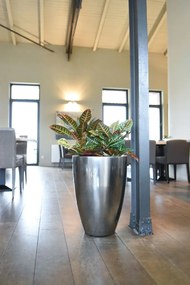 Luxusní květináč OPALA, sklolaminát, výška 55 cm, stříbrná metalíza