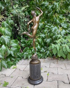 Bronzová soška socha Hermés