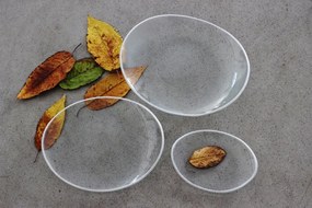 BDK-GLASS Skleněný oválný talíř OVAL ELLA čirý se stříbrným okrajem Rozměr: 30x23cm
