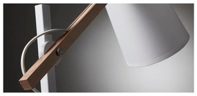 Bílá stolní lampa z masivu akácie s textilním stínidlem (výška 65 cm) Kosta – Kave Home