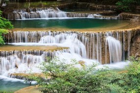 DIMEX | Samolepicí vliesová fototapeta na zeď Thajský vodopád MA-5-3175 | 375 x 250 cm | zelená, bílá, hnědá